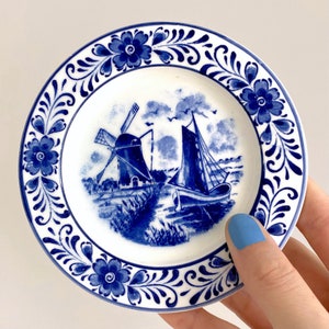 Blue Delfts Antique Small Round Plate With Dutch Motive. Made in the ...