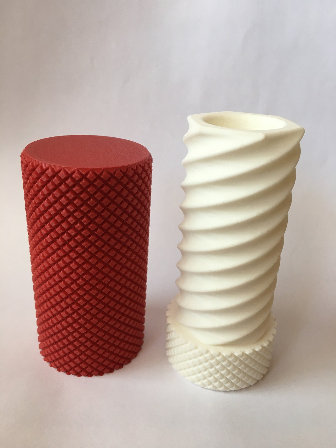 Knurled Cylinder Twist Container Fidget Toy | Etsy