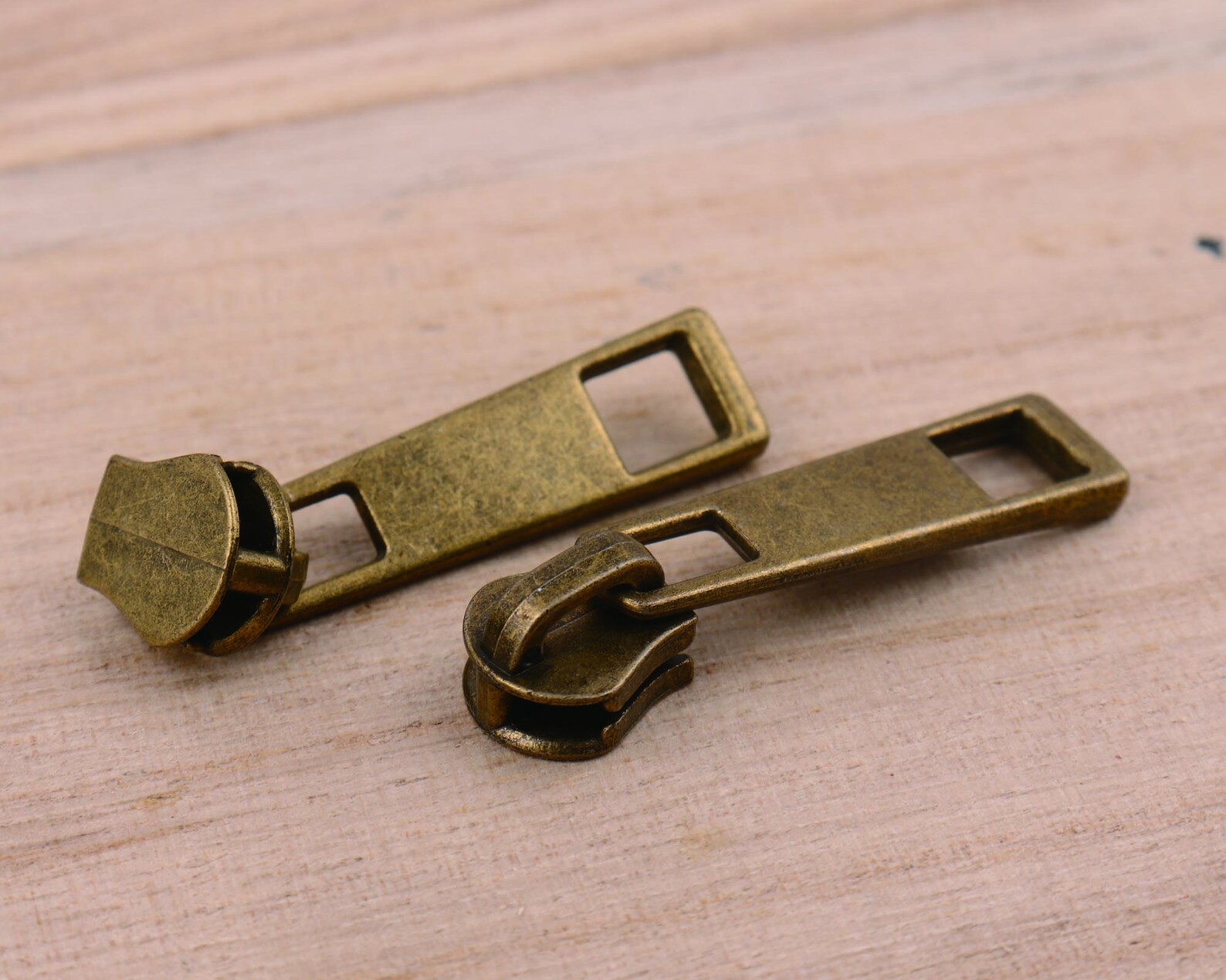 Metal 5 Zipper Head Antique Brass Zipper Slider Head for Zipper Teeth ...