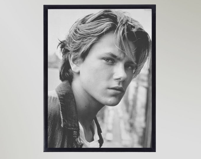 River Phoenix Original Autographed 8x10 Photo (COA) - Etsy