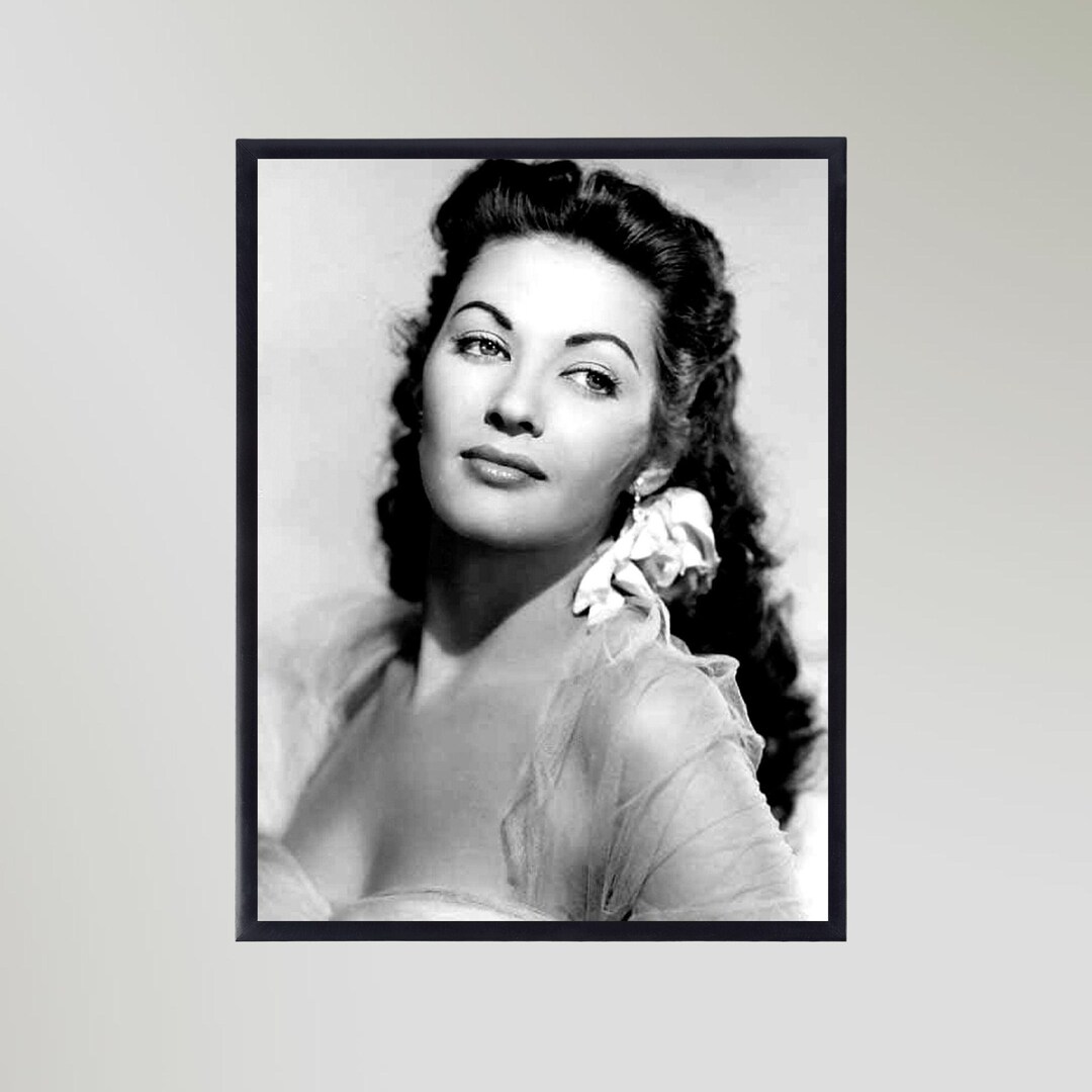 Yvonne De Carlo (1951) Print Poster Vintage Picture Gift in Various ...