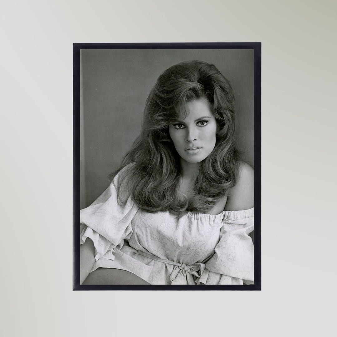Raquel Welch Print Poster Picture Gift in Various Sizes Unframed - Etsy