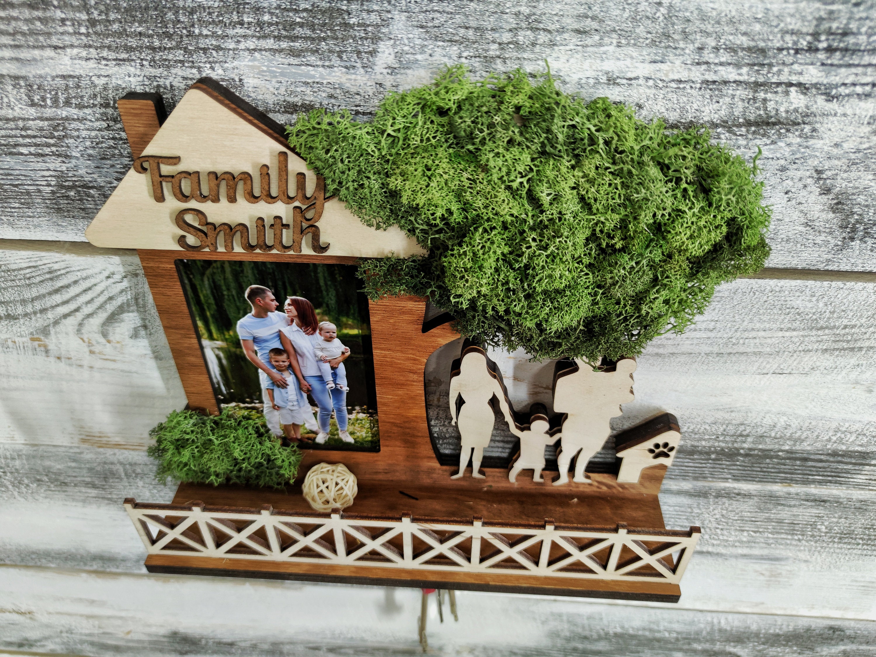 Family Tree Wooden Key Holder With Stabilized Moss Decor and ...