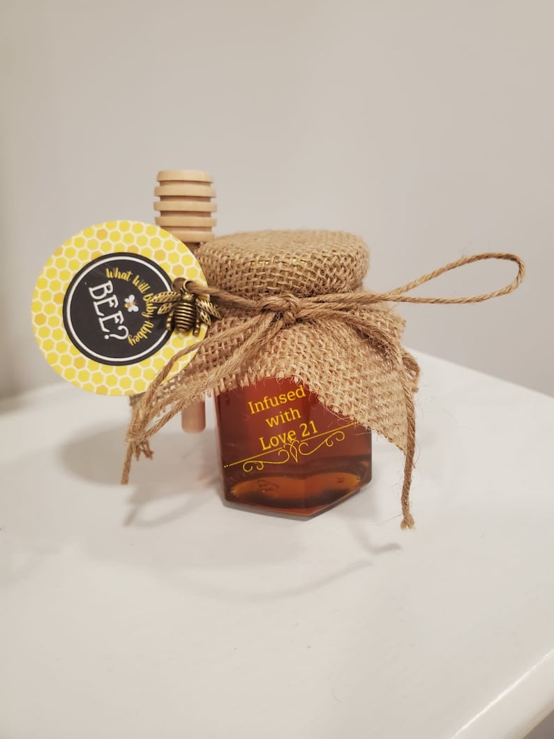 30-4 Oz Honey Jar Favors With Bee Pendant and Wooden Dipper Honey Comb ...