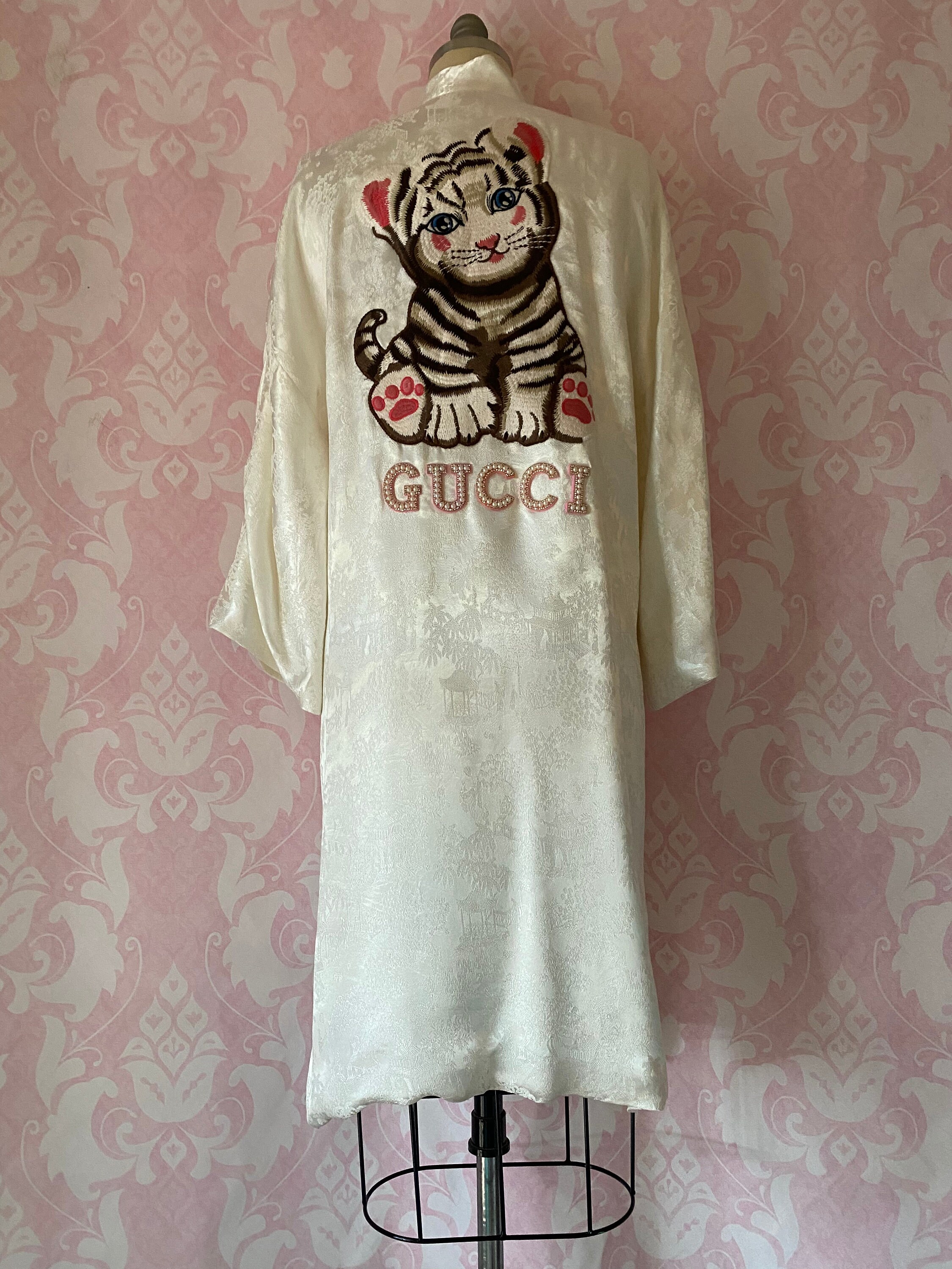 Vintage White Brocade Appliquéd Japanese Robe - Etsy