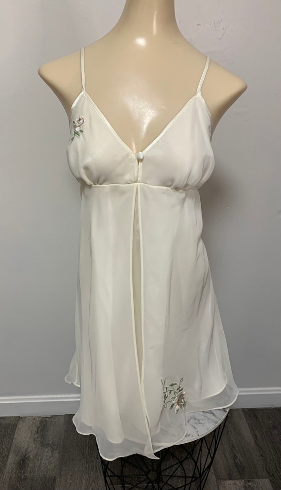 Vintage Sheer Floral White Gem