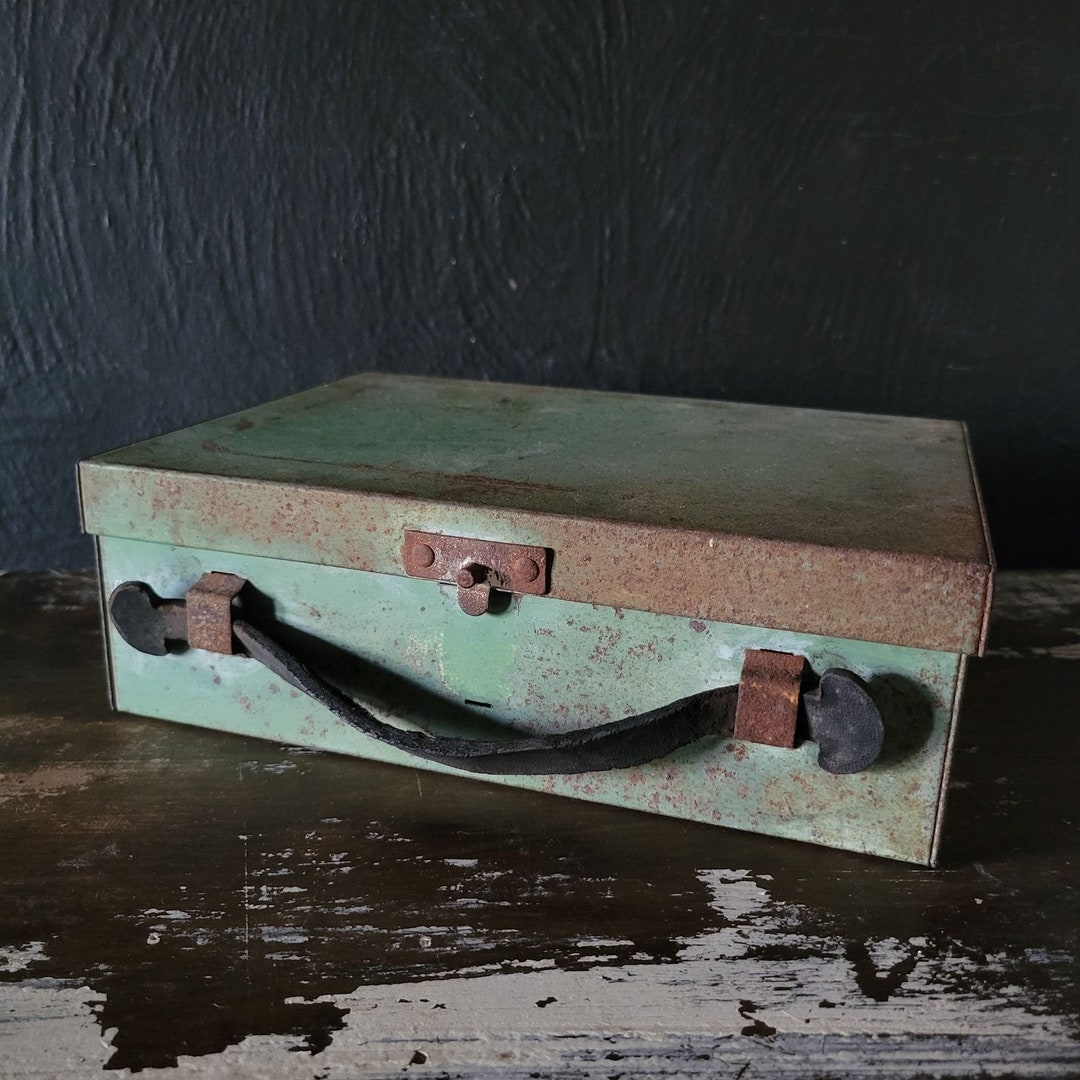 Antique Metal Lunch Box 1920'S Sectioned Box W/leather Handle ...