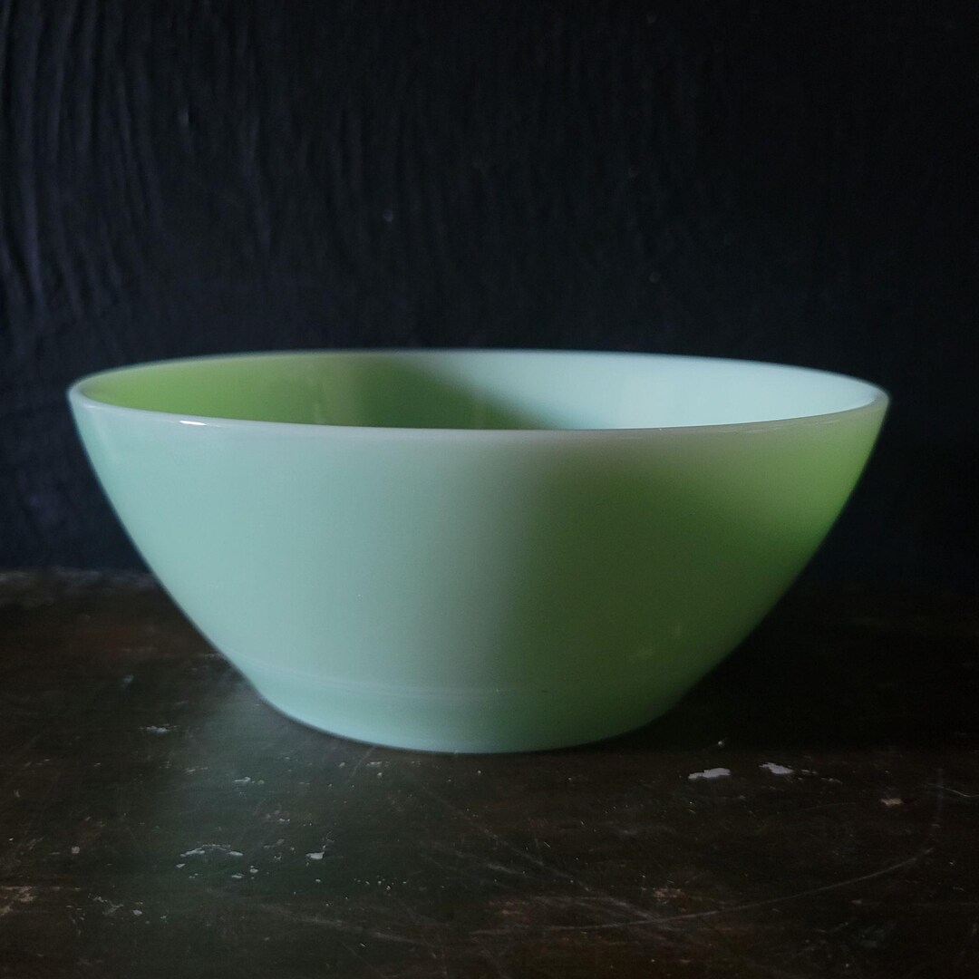 Vintage Jadeite Green Milk Glass Bowl Retro Kitchenware Green Bowl 6. ...