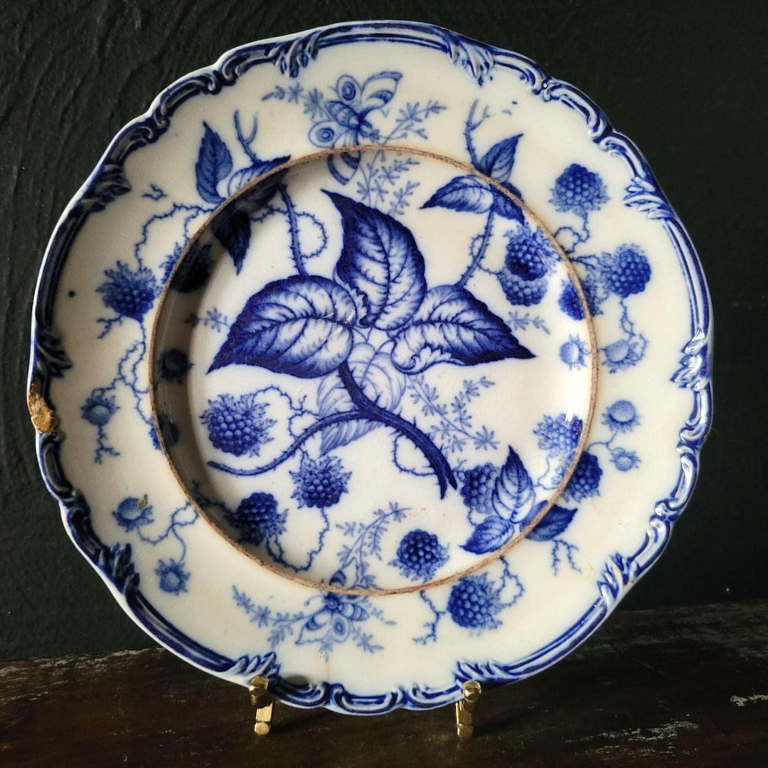 Antique William Ridgway Flow Blue "berry" Plate 9.25" Victorian English ...
