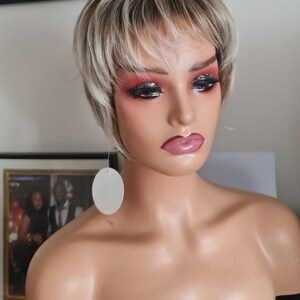Short gray wigs store
