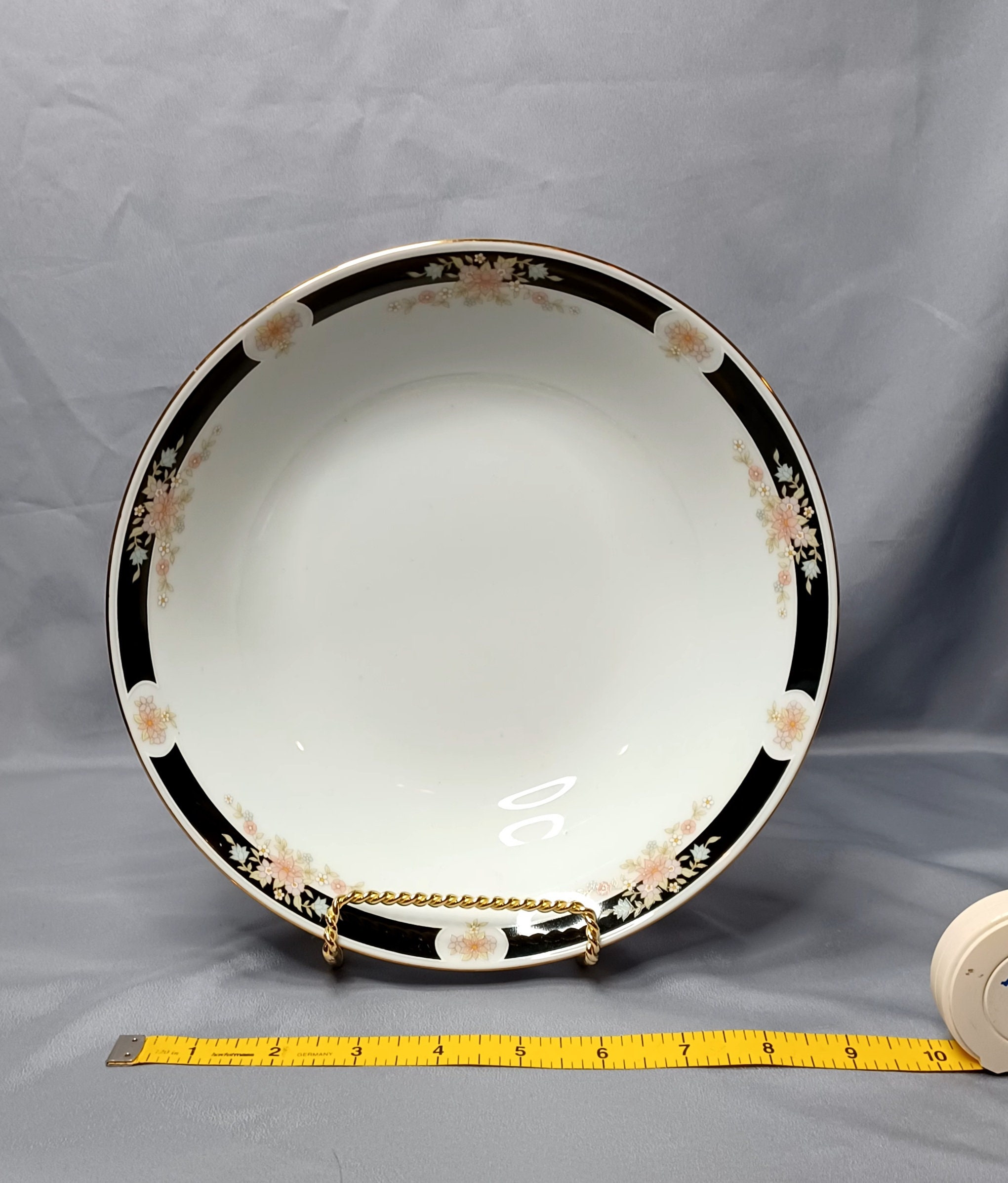 Vintage Crown Ming - "adriana" (gold Trim) - Individual Round Serving ...