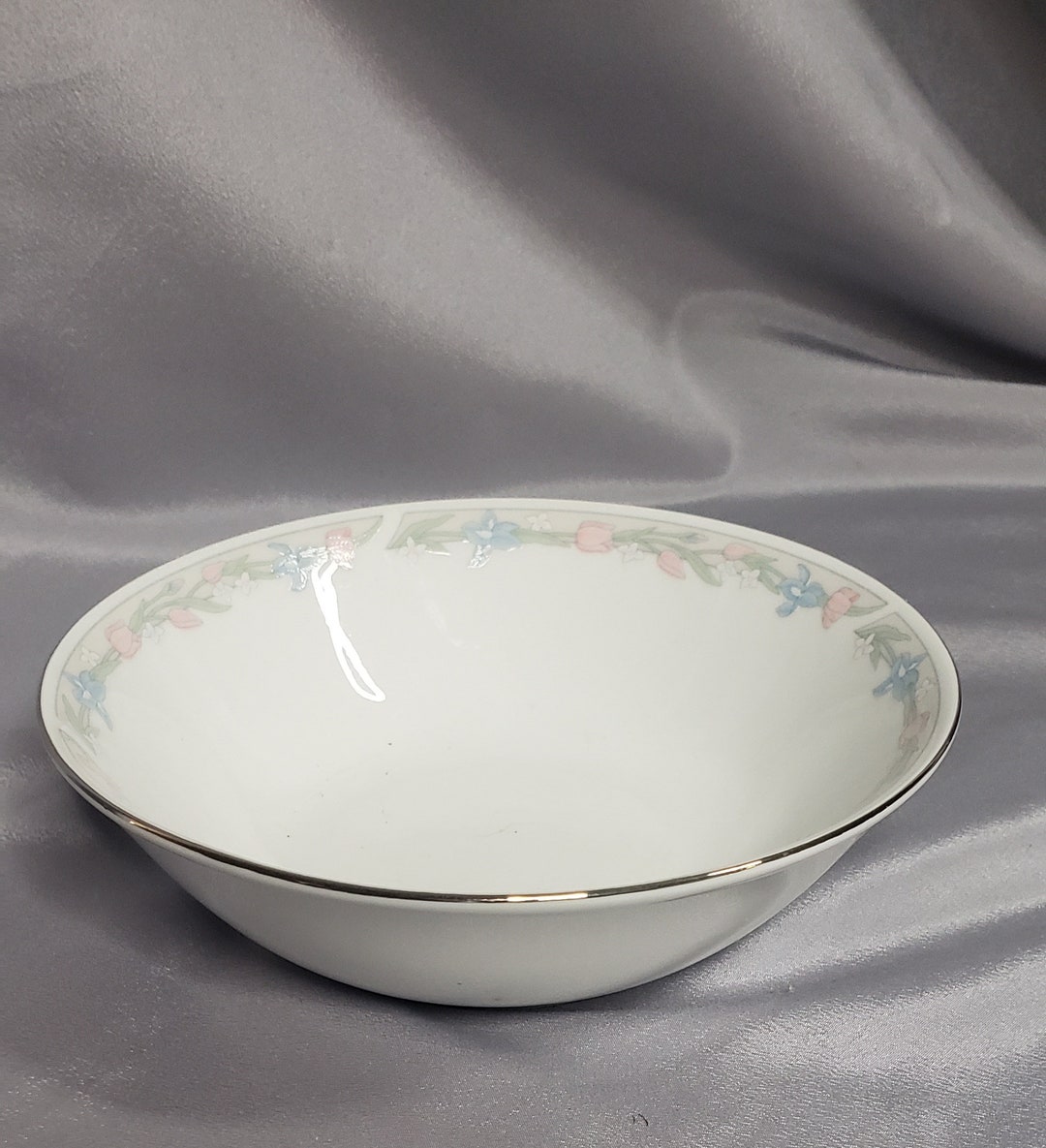 Excel- "scene 1" - Set of 4 Coupe Cereal Bowls - Etsy