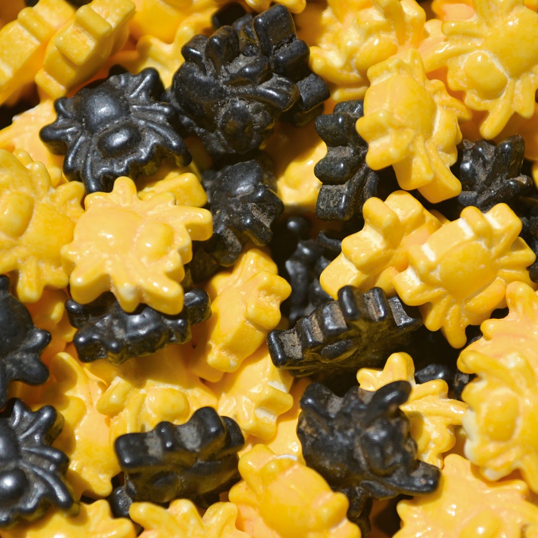 SPIDER SPRINKLES, Halloween Cupcake Decoration, Yellow Black Cake ...