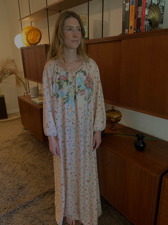 Vintage Pink Nightgown Gem