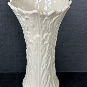 Vintage Lenox Woodland Collection 8.5" Vase, Giftware Only, Cream ...