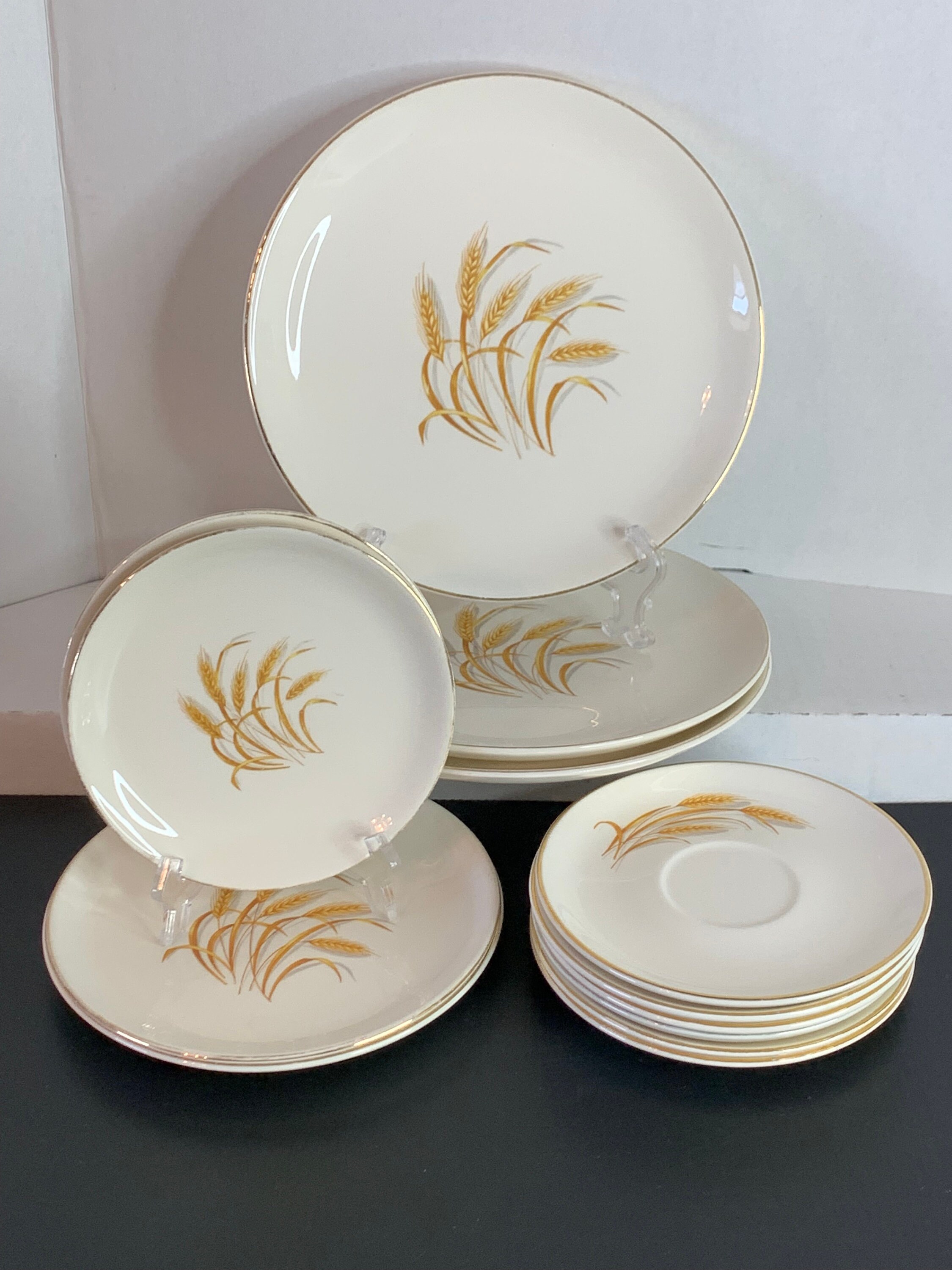 Golden Wheat Dishes 22 Karat Made In Usa