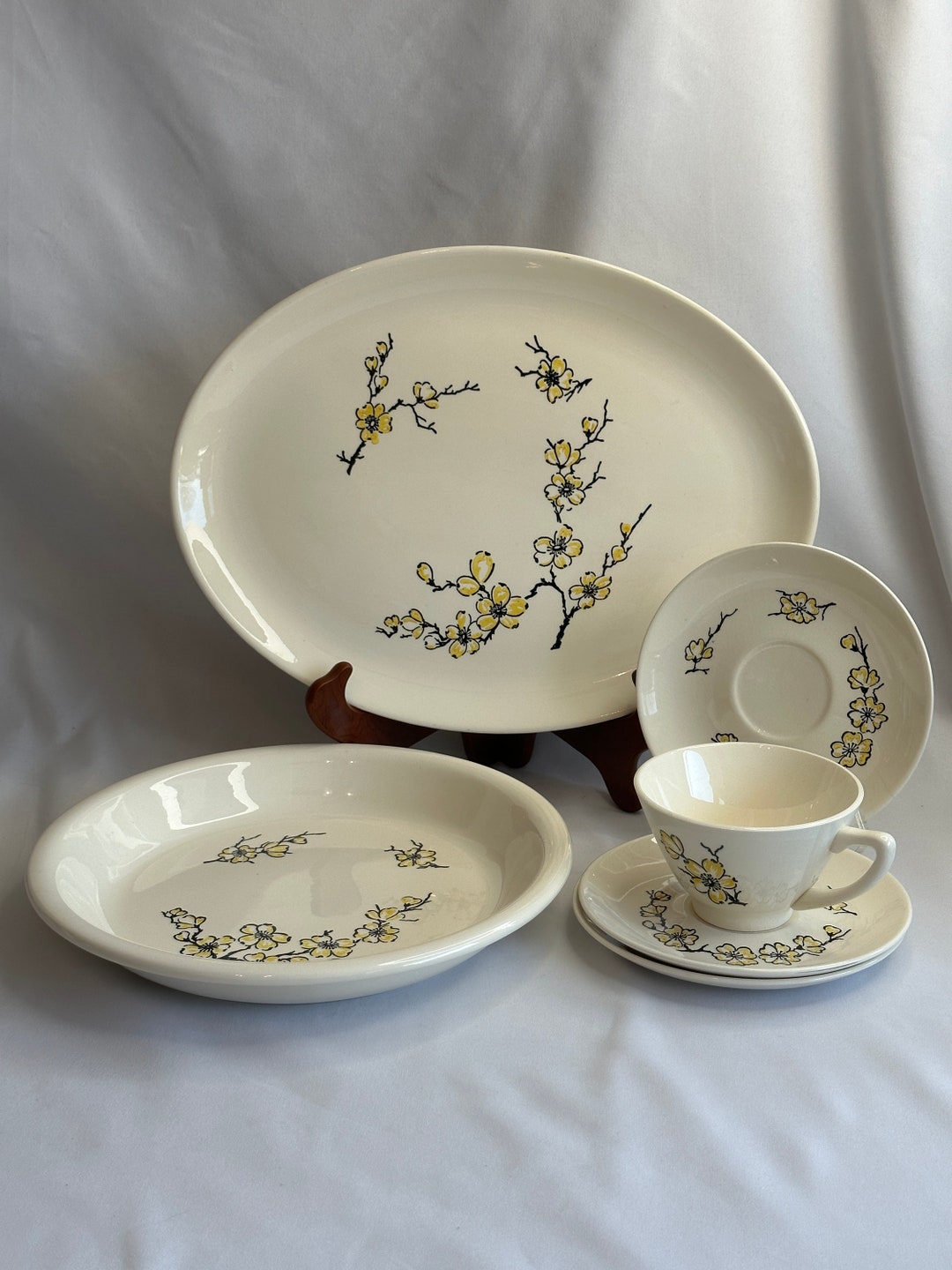Vintage Marcrest Dixie Dogwood Dinnerware Yellow Blossoms Black ...