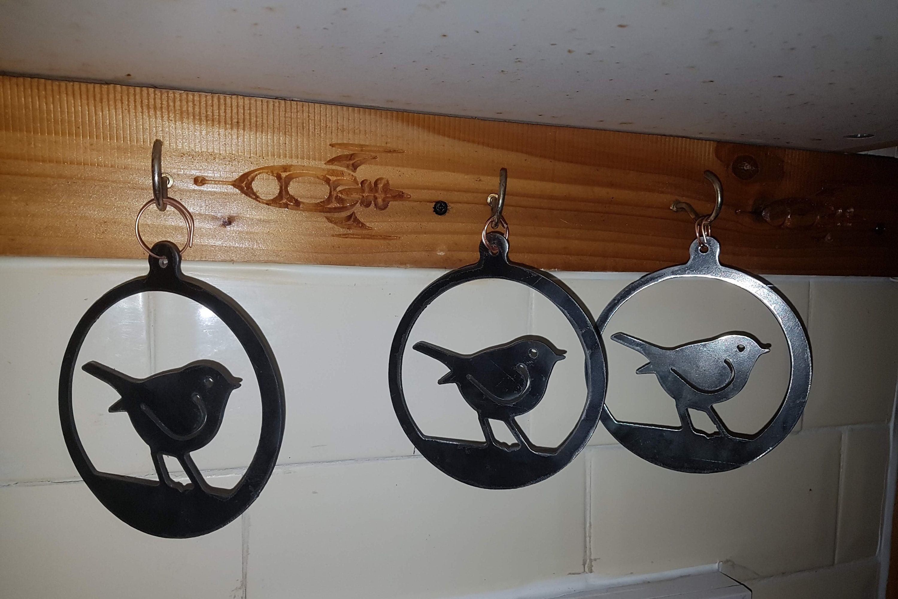 Metal Robin in a Disc Door Hanger Metal Garden Art Made - Etsy UK