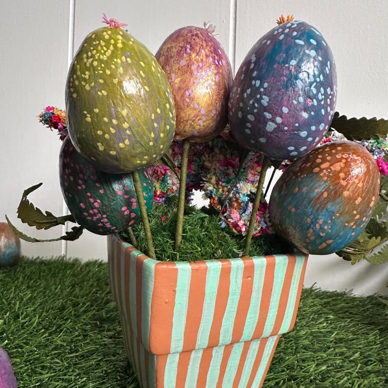 Handmade Dinosaur Easter Decor • FLOWERY DINOS + EGGS • Dried Flowers ...