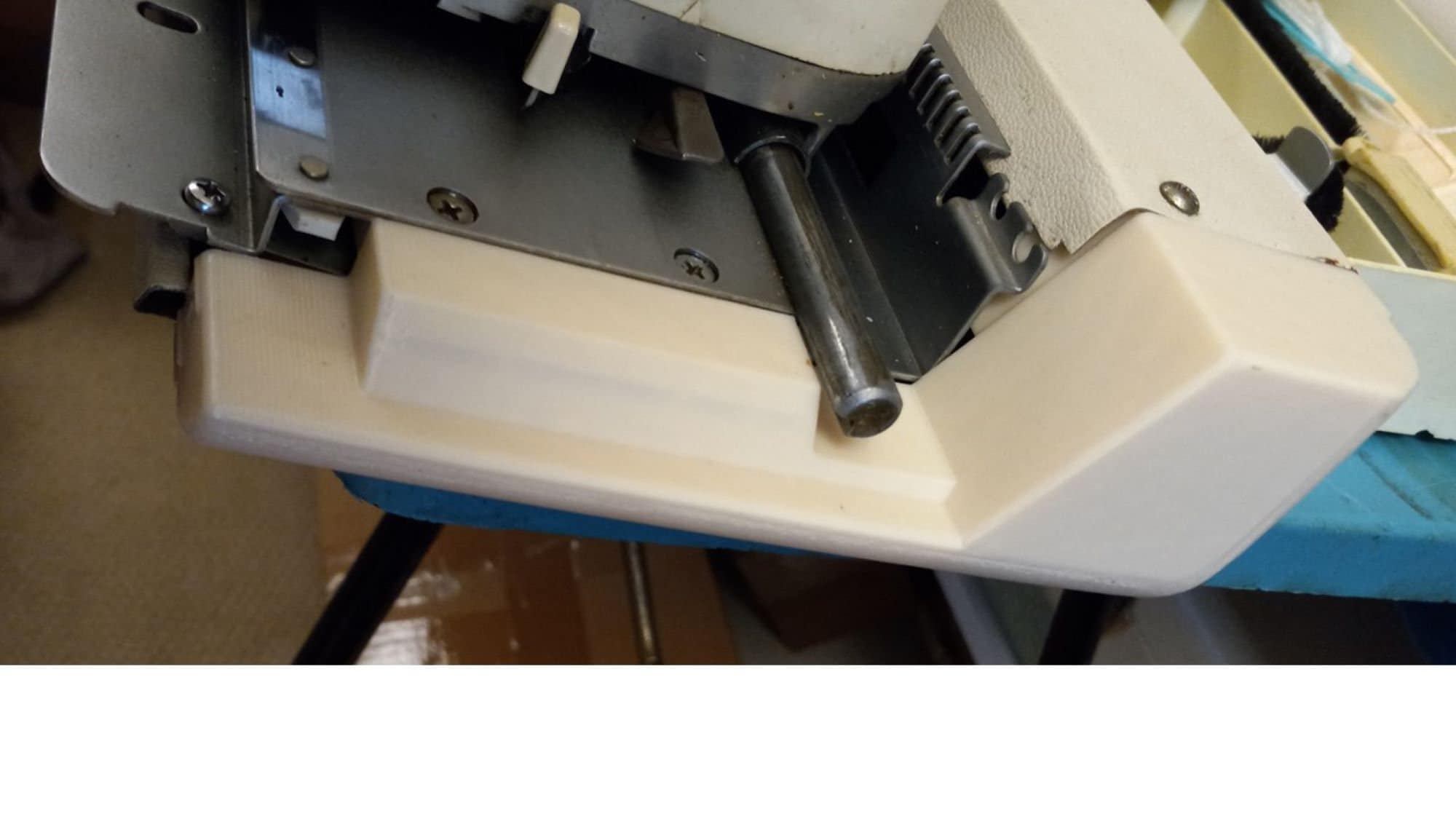 3D Printed Replacement End Caps for the Singer 321 or Studio 321 ...