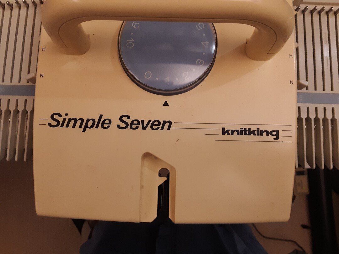 Home Knitter Knitting Machine KX350: Mid-gauge, Excellent for Beginners ...