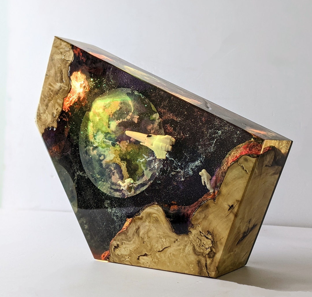 INTERSTELLAR EPOXY LAMP, Space Galaxy Resin and Wood Night Light ...