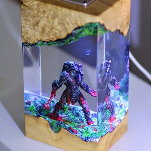 Custom Predator Lamp,resin Night Light, Resin Wood Art Lamp,gift for ...