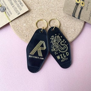 50 Pcs Custom Gold Foil Stamped Vintage Hotel Motel Key Chains ...