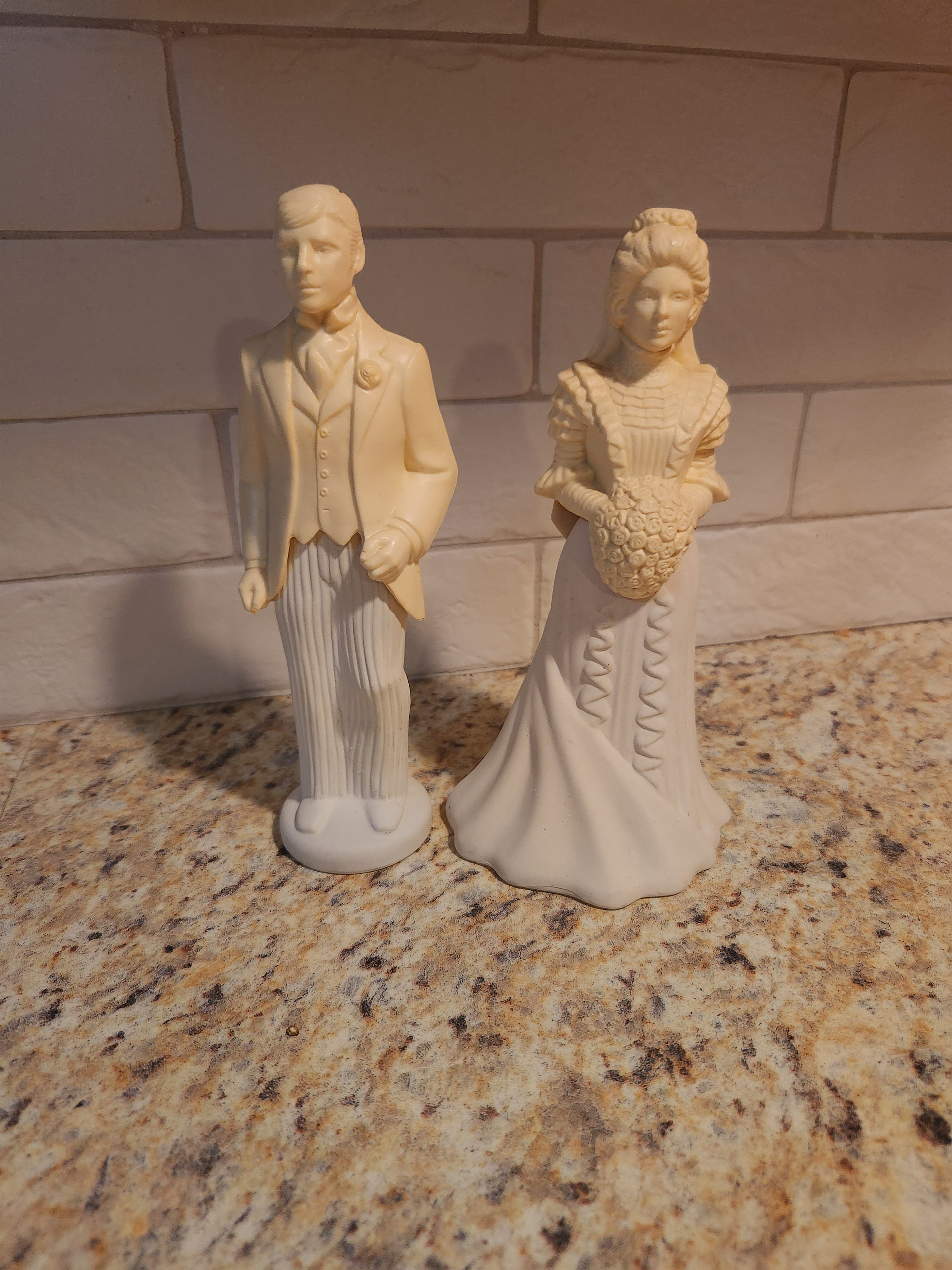 Vintage Avon Bride and Groom Decanters - Etsy