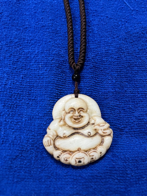 carved agate buddha set - Gem