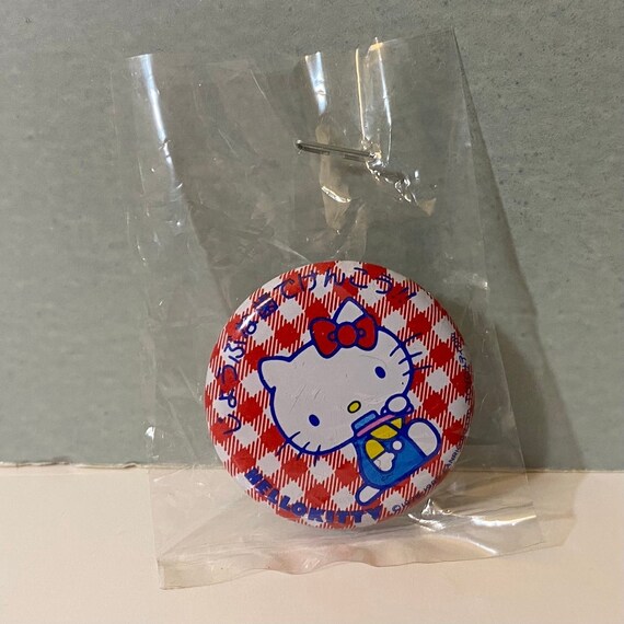 Vintage Sanrio 1985 Hello Kitty Toothbrush Pin Badge - Gem