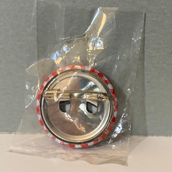 Vintage Sanrio 1985 Hello Kitty Toothbrush Pin Badge - Gem