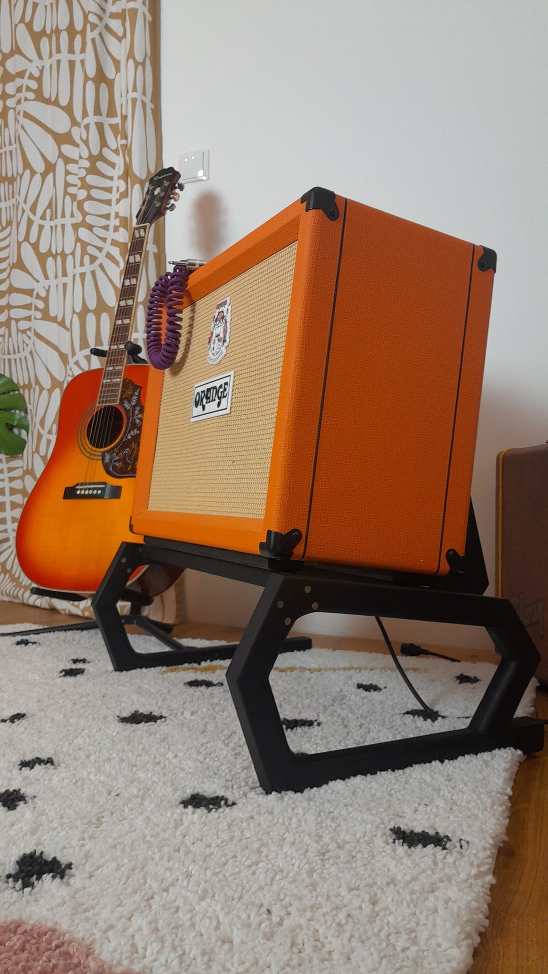 Deluxe Amp Stand Black Beauty, Custom Made Solid Wood Guitar Amplifier ...