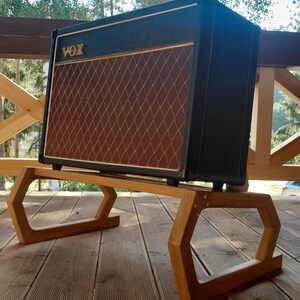 Natural Deluxe Amp Stand: Handmade Angled Solid Wood Guitar Amplifier ...