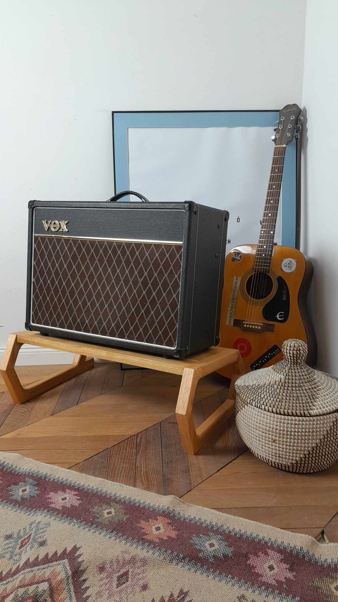Lakefront Deluxe Amp Stand, Custom Made Solid Wood Guitar Amplifier ...