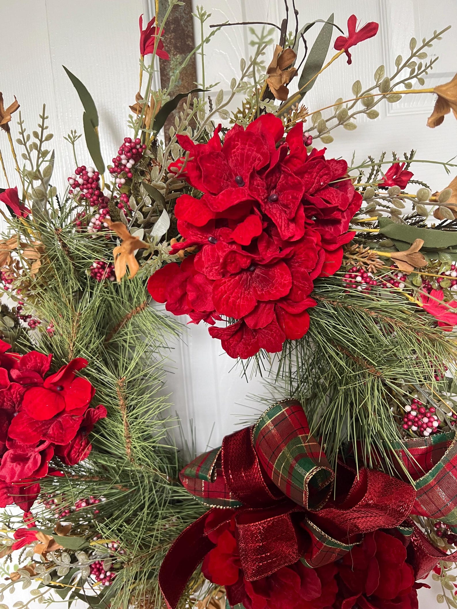 Christmas Red Geraniums, Pine, Berries, and Bow - Etsy