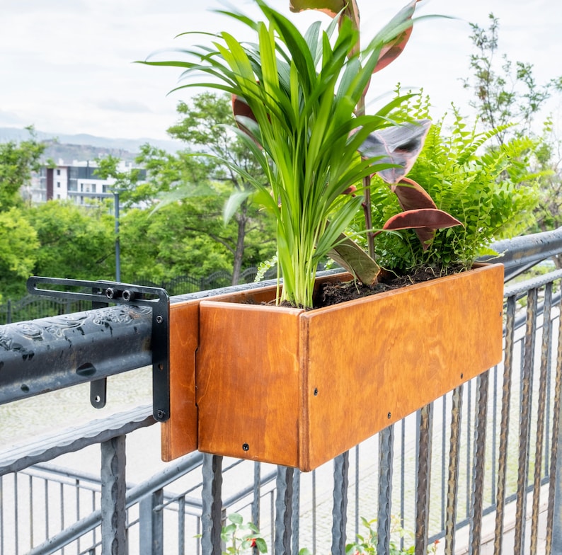 Balcony Railing Planter Box, Apartment Garden Hanging Rail Stand ...