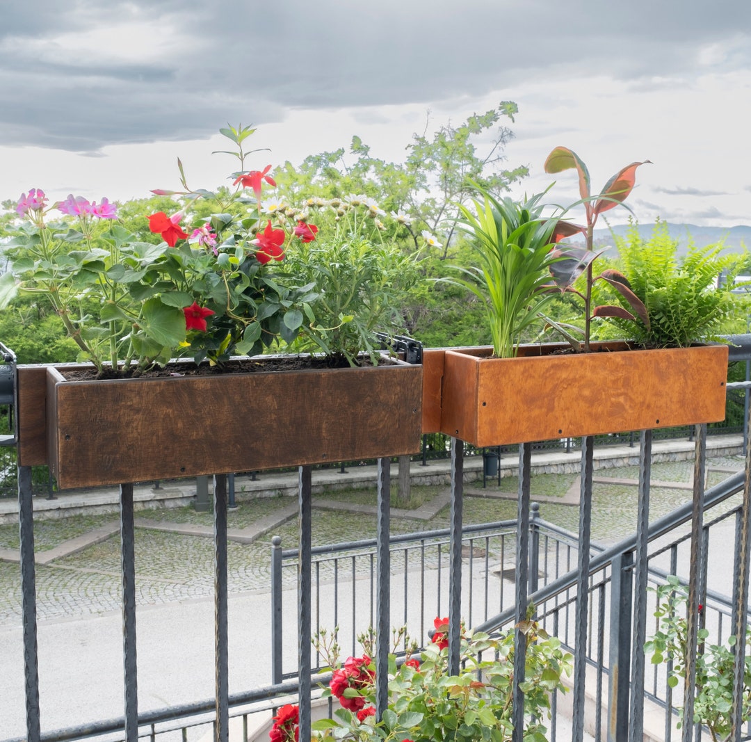Balcony Railing Planter Box, Apartment Garden Hanging Rail Stand, Outdoor Deck Succulent Planter ...