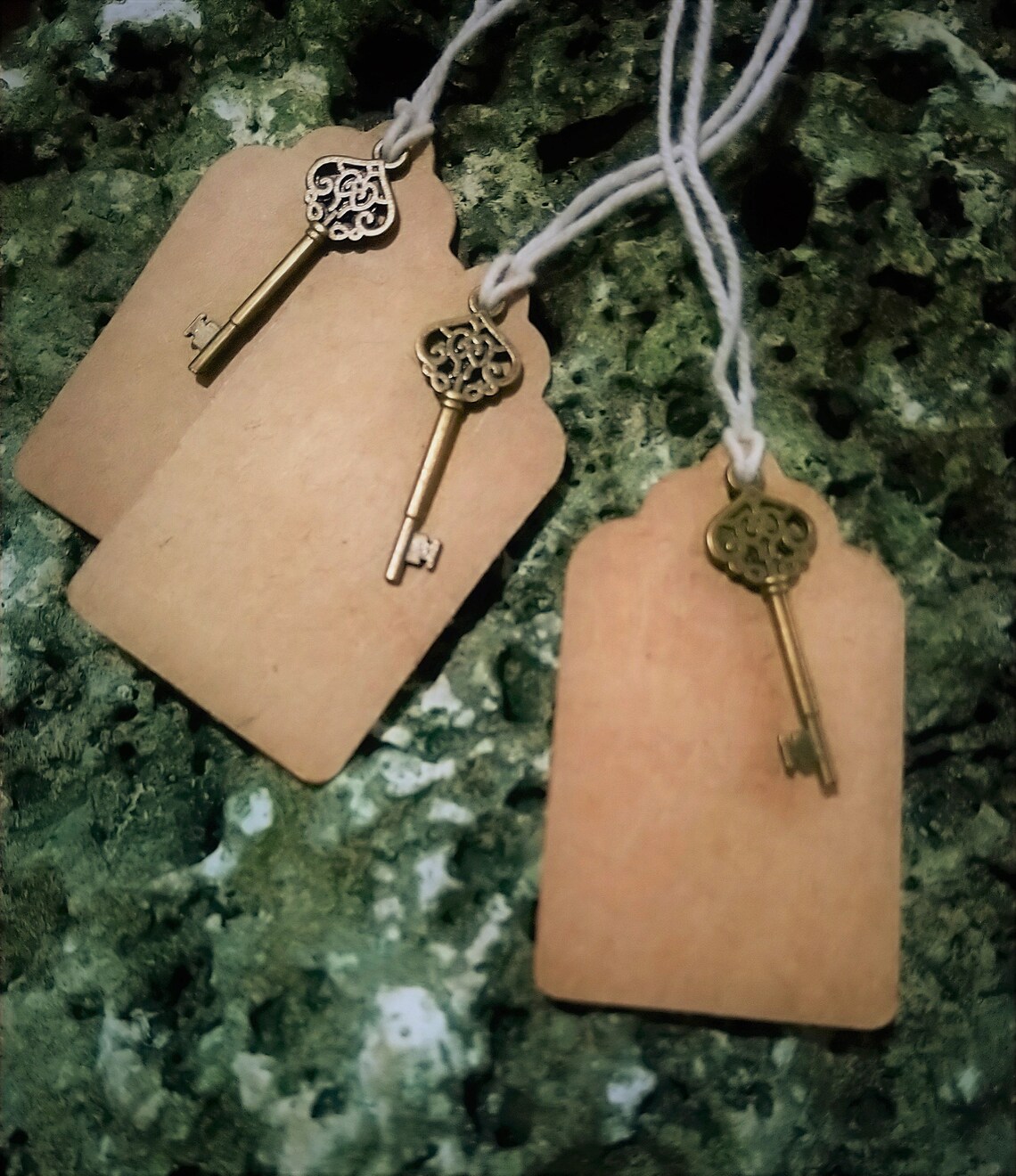 21 Blank Key tags to write your own personalised message | Etsy