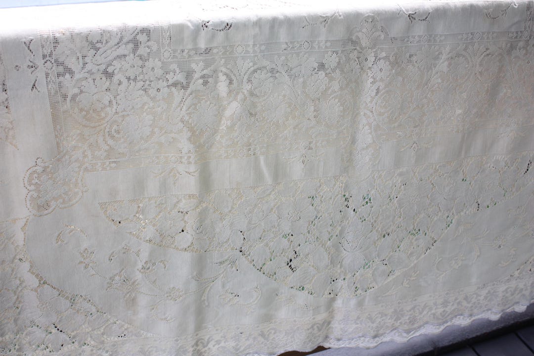 Mrs. Waters Favorite Ivory Cotton Tablecloth by Quaker Lace - Etsy