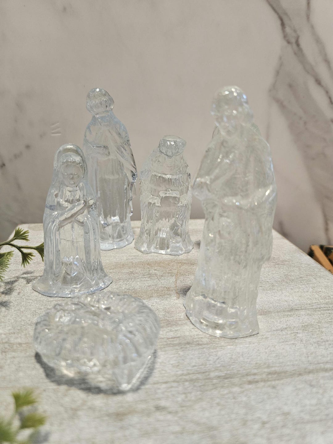 Six Piece Clear Glass Nativity Set Baby Jesus, Mary, Joseph and Three ...