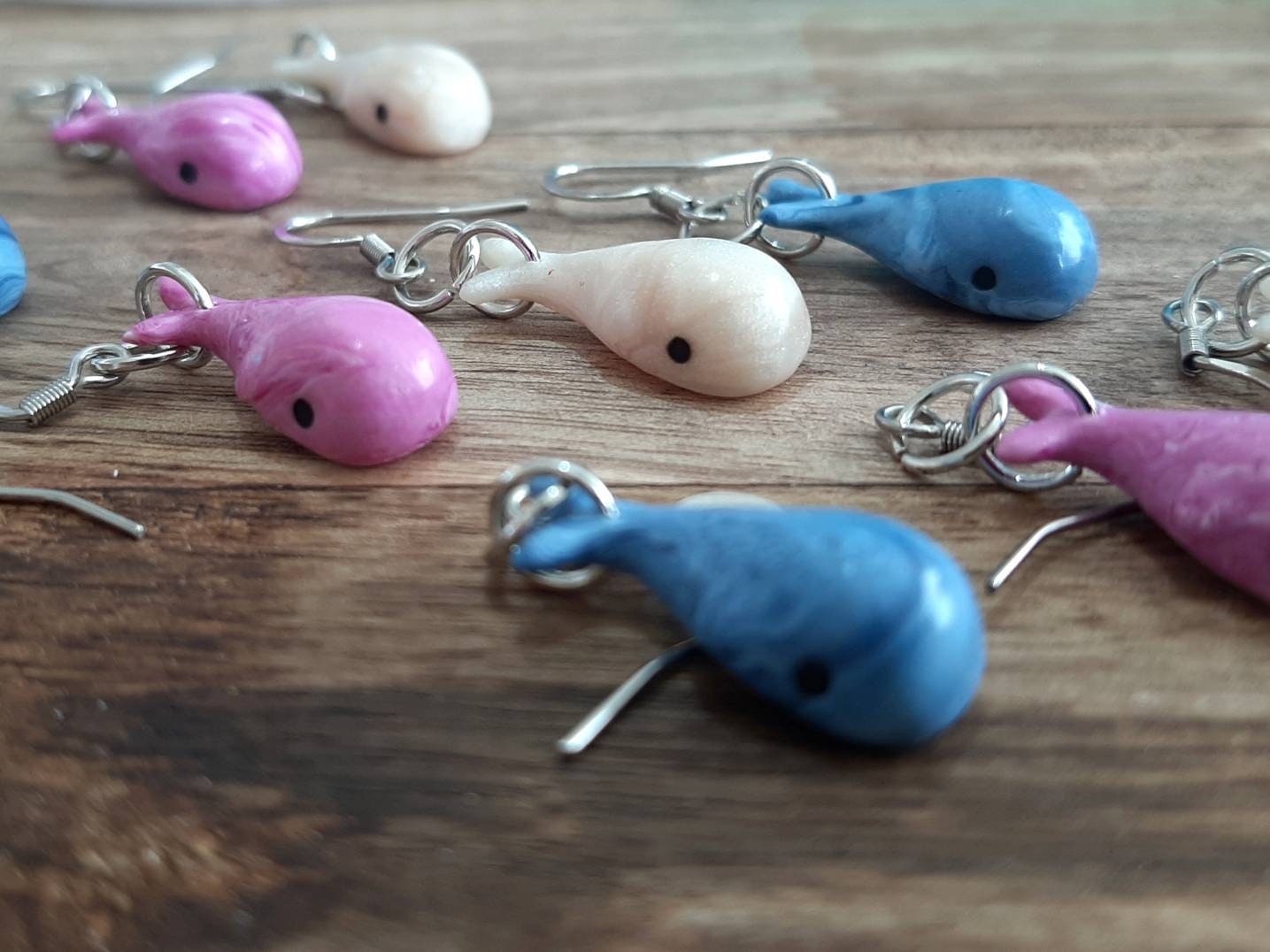 Handmade whale earrings Polymer clay earrings Blue whale - Etsy.de