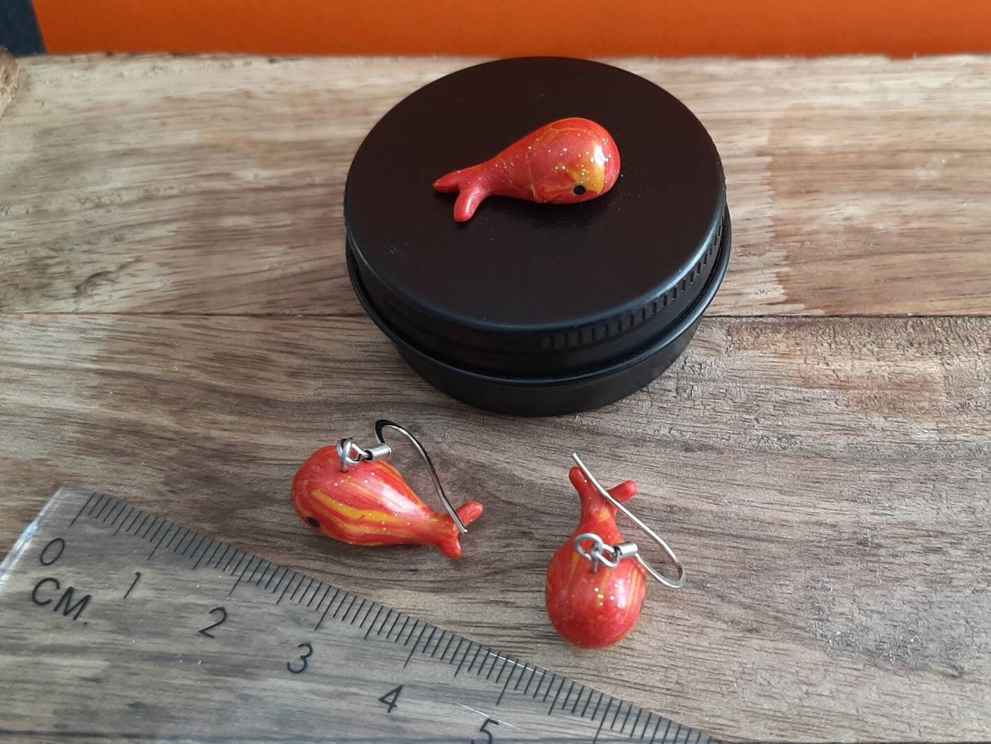 Handmade whale earrings Polymer clay earrings Red whale - Etsy España