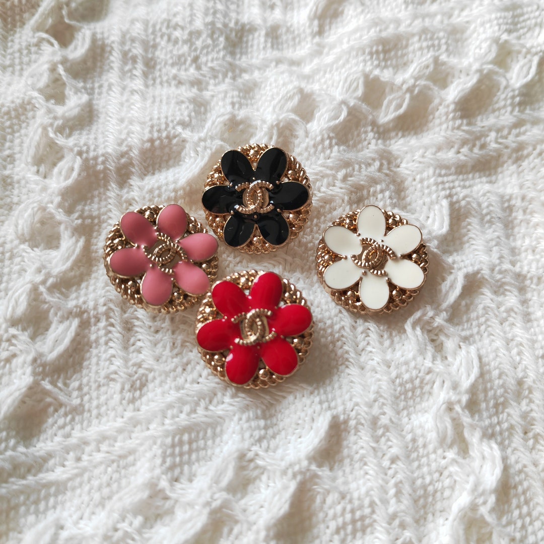 20mm Authentic Vintage Chanel Buttons, Floral Buttons - Etsy