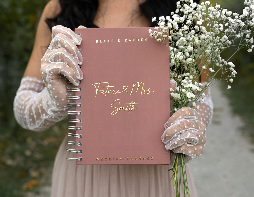 Future Mrs. Wedding Planner, Custom Wedding Planner, Real Gold Foil ...