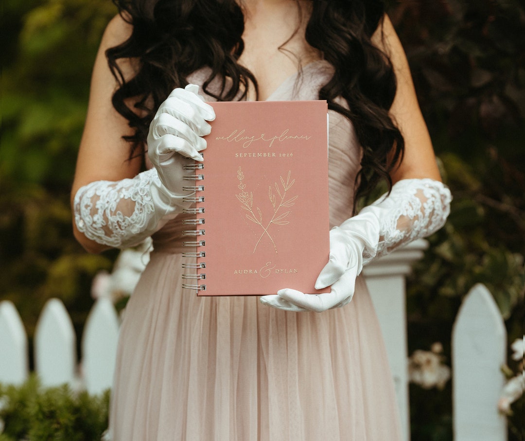 Boho Wedding Planner Book, Floral Wedding Planner, Real Gold Foil, Custom Hard Cover Planner ...