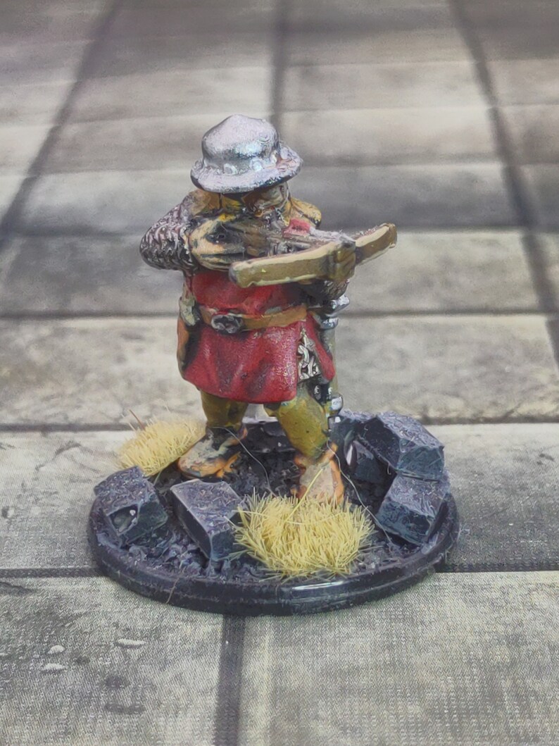 Hand Painted Dwarf Crossbowman Red Guard Fighter Knight for D&D ...