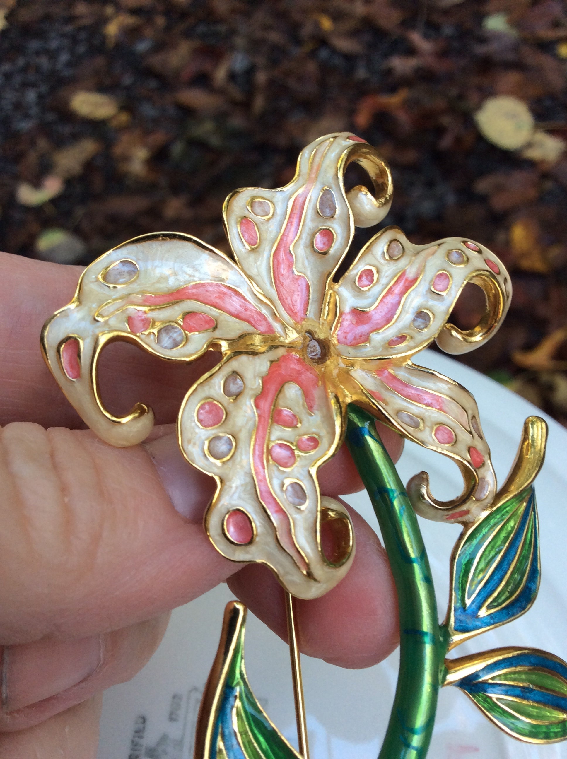 Bob mackie brooch store