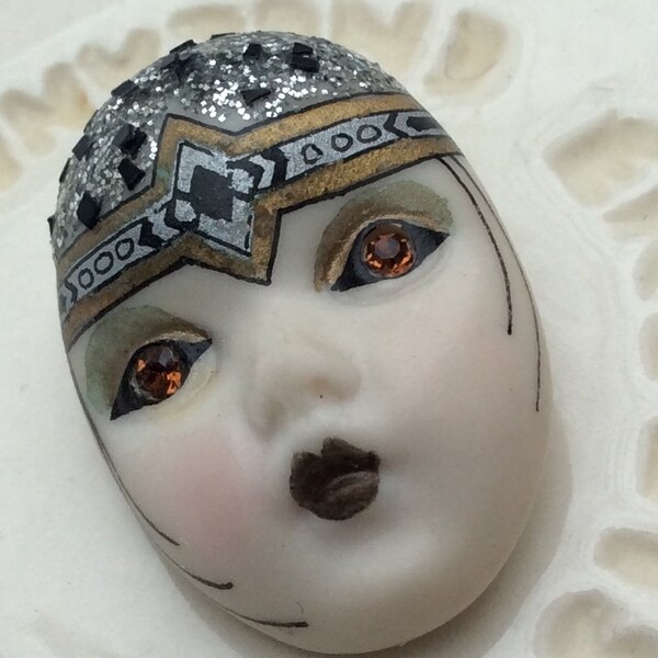 Face Brooch - Etsy