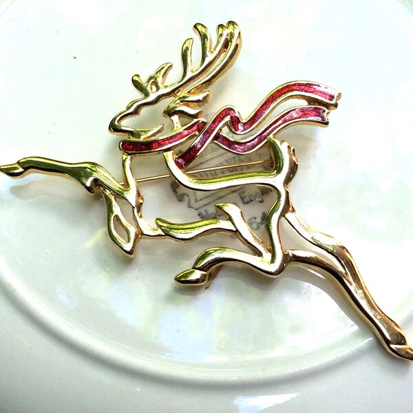 Deer Brooch - Etsy